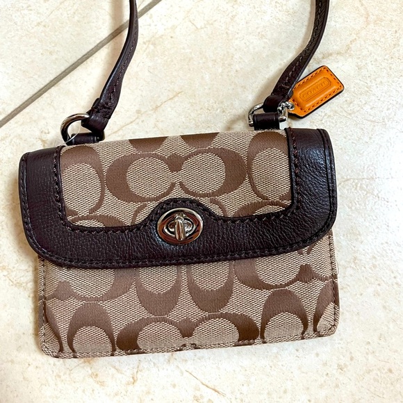 Coach | Bags | Nwt Coach Park Signature Dylan Crossbody F4955 Khaki ...